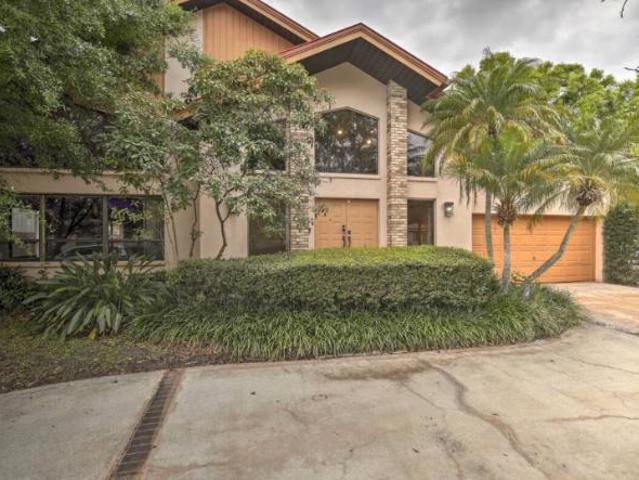 4 Br, 4 bath, Single Family 10830 Oakdale Ter