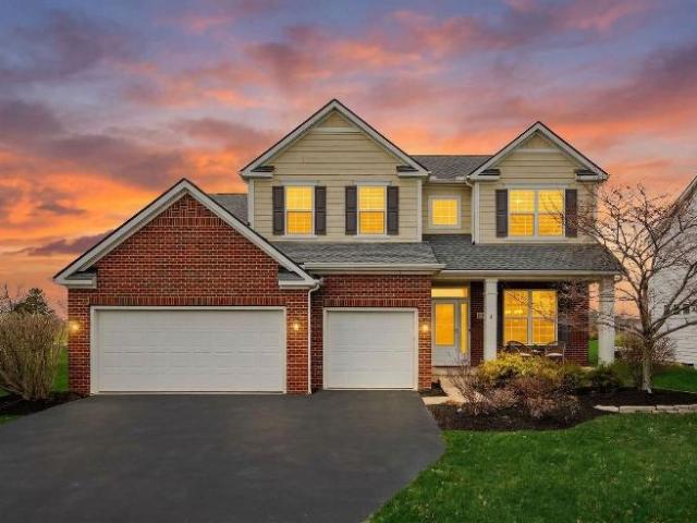 4 Br, 4 bath, Single Family 1104 Balmoral Dr