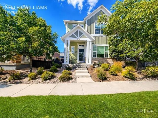 4 Br, 4 bath, Single Family 110 Mayflower St