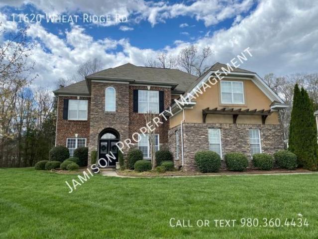 4 Br, 4 bath, Single Family 11620 Wheat Ridge Rd