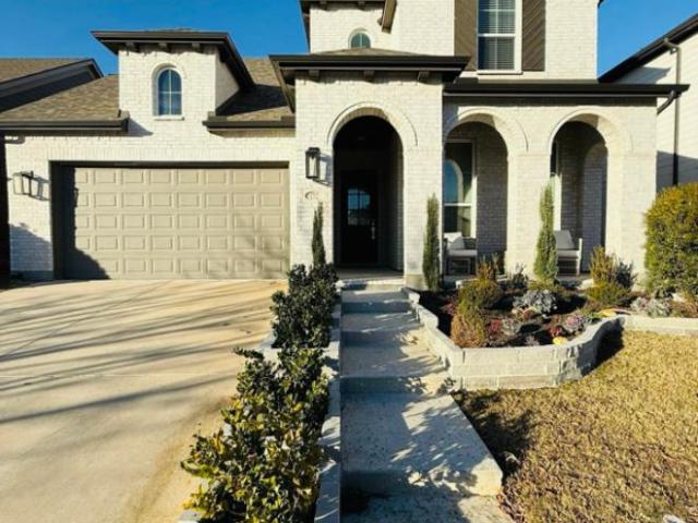 4 Br, 4 bath, Single Family 1312 Homestead Way