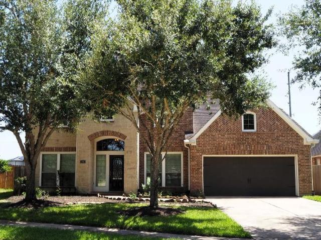 4 Br, 4 bath, Single Family 28607 Green Hedge Dr