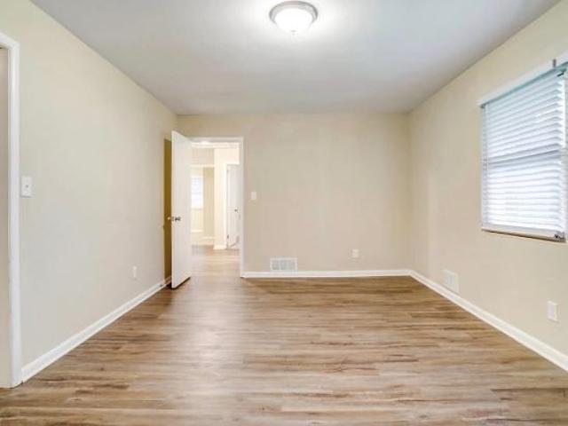 4 Br, 4 bath, Single Family 2930 Arrowood Dr