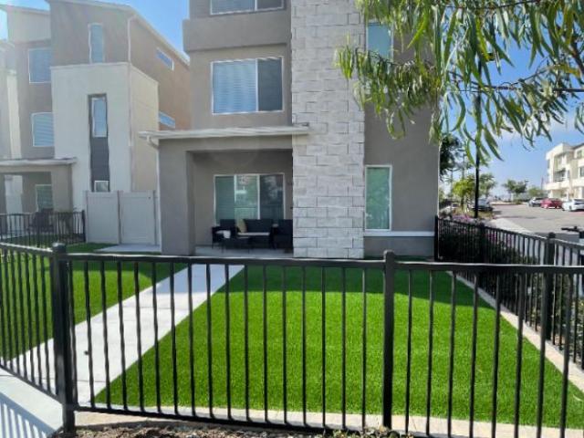4 Br, 4 bath, Single Family 2005 Aquarius St