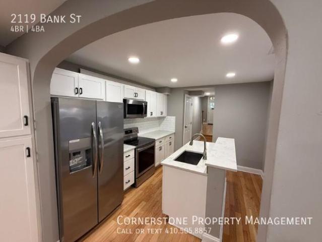 4 Br, 4 bath, Single Family 2119 Bank St