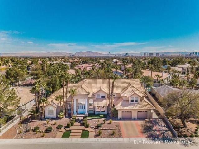 4 Br, 4 bath, Single Family 2220 Diamond Bar Dr