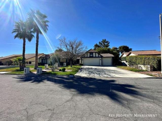 4 Br, 4 bath, Single Family 2241 Lucerne Dr