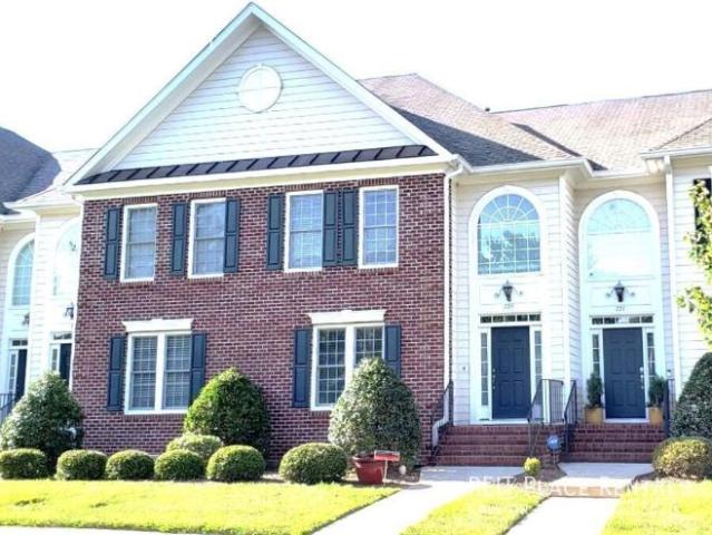 4 Br, 4 bath, Single Family 229 Anniston Ct
