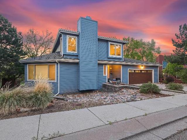 4 Br, 4 bath, Single Family 36 Sandra Ln