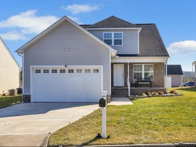4 Br, 4 bath, Single Family 3913 Lighthouse Ln