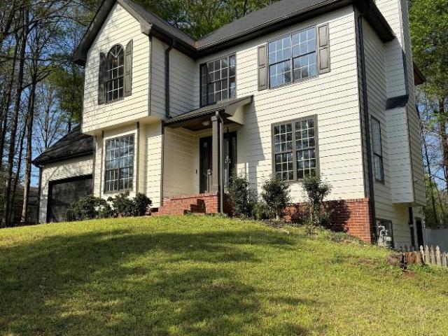 4 Br, 4 bath, Single Family 3203 Beuhlah Way SE
