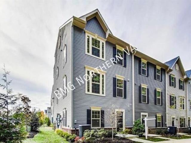 4 Br, 4 bath, Single Family 4511 Joseph Bristow Ln