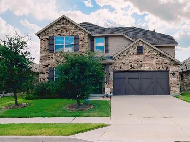 4 Br, 4 bath, Single Family 4525 Conrad Ave