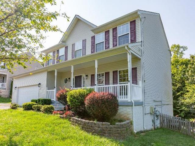 4 Br, 4 bath, Single Family 4 London Way