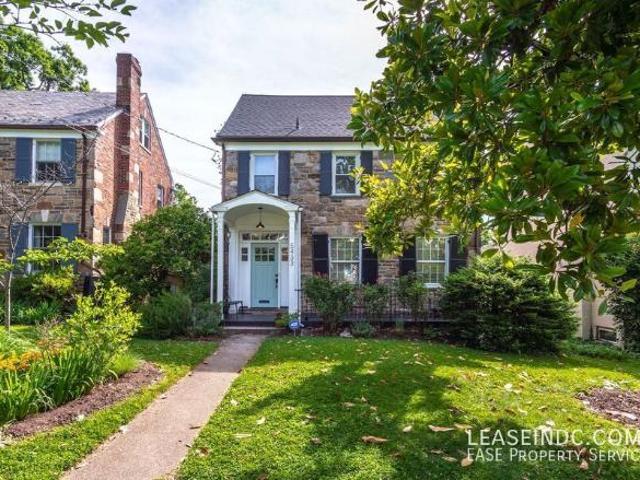 4 Br, 4 bath, Single Family 5433 31st Street Nw