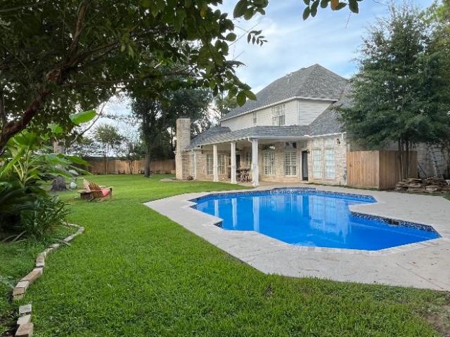 4 Br, 4 bath, Single Family 5707 Honor Ct
