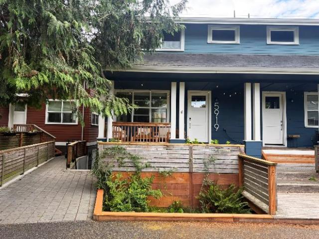 4 Br, 4 bath, Single Family 5919 42nd Ave SW