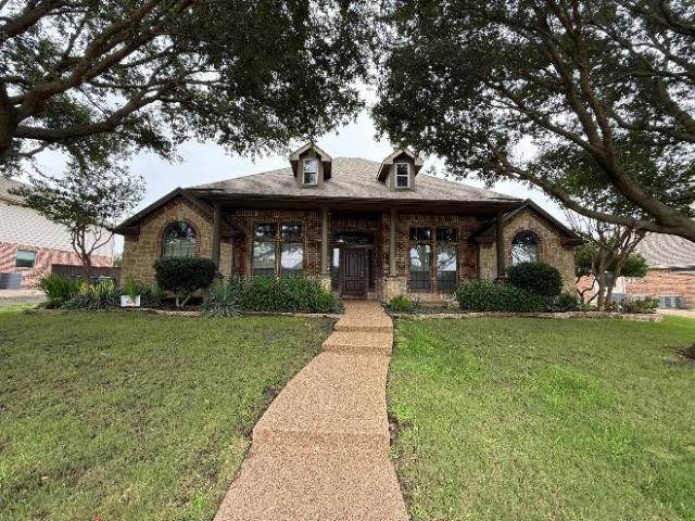 4 Br, 4 bath, Single Family 518 Creekside Dr
