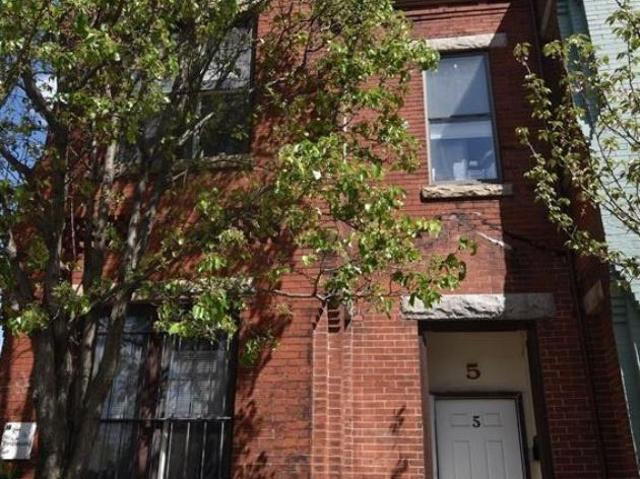 4 Br, 4 bath, Single Family 5 S Morris St