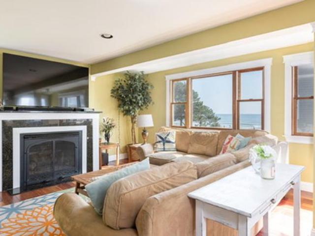 4 Br, 4 bath, Single Family 5 Parcher Ave