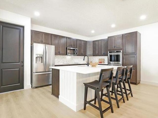 4 Br, 4 bath, Single Family 6151 Yerba Buena Court