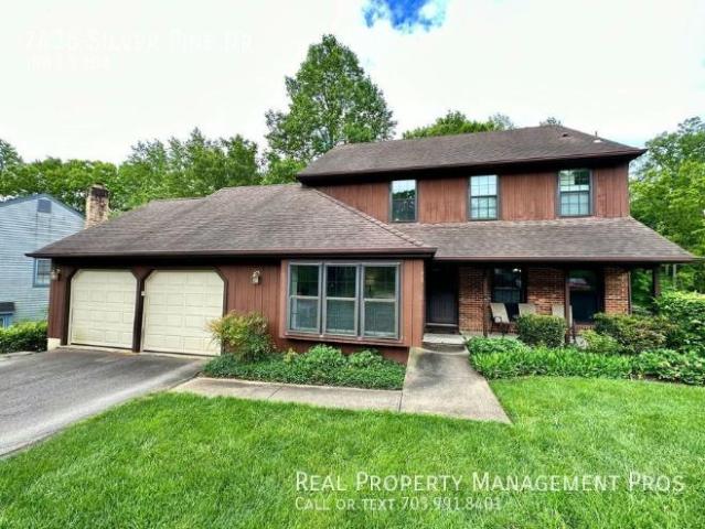 4 Br, 4 bath, Single Family 7436 Silver Pine Dr