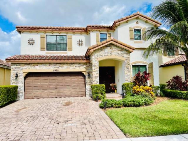 4 Br, 4 bath, Single Family 8979 Gulf Run