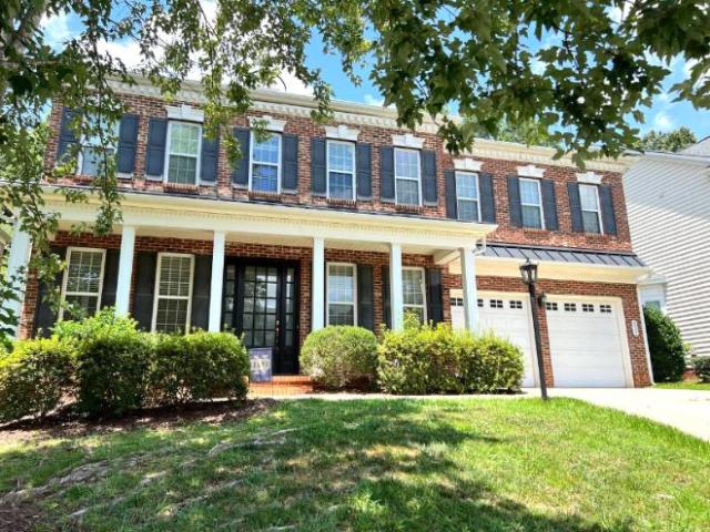 4 Br, 4 bath, Single Family 8022 Lansford Rd