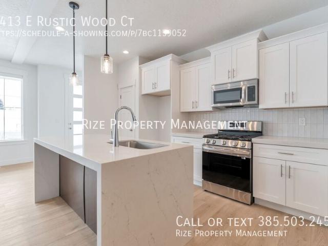 4 BR, 4 BA Apartment 1413 E Rustic Wood Ct, Sandy, UT 84092