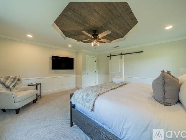4 BR, 4 BA Apartment 15501 Custer Trail, Frisco, TX 75035