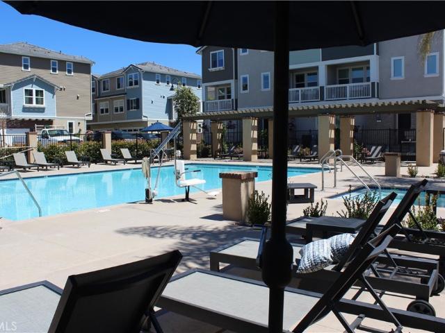4 BR, 4 BA Apartment 18373 Iris Lane, Yorba Linda, CA 92886