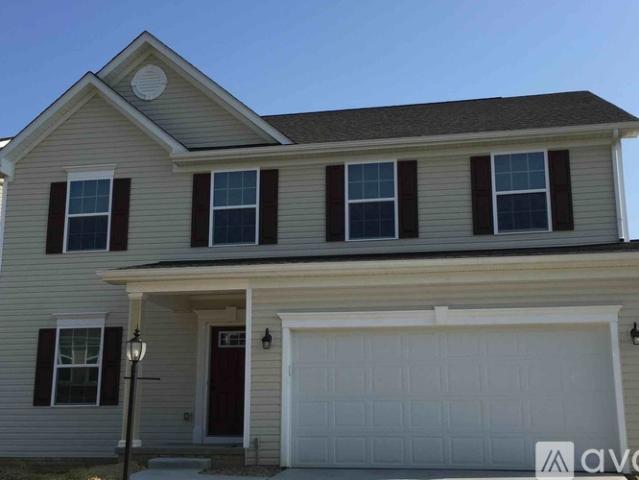 4 BR, 4 BA Apartment 10366 Fox Hollow Cir, Twinsburg, OH 44087