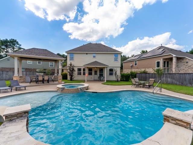 4 BR, 4 BA Apartment 119 Wood Drake Place, Tomball, TX 77375