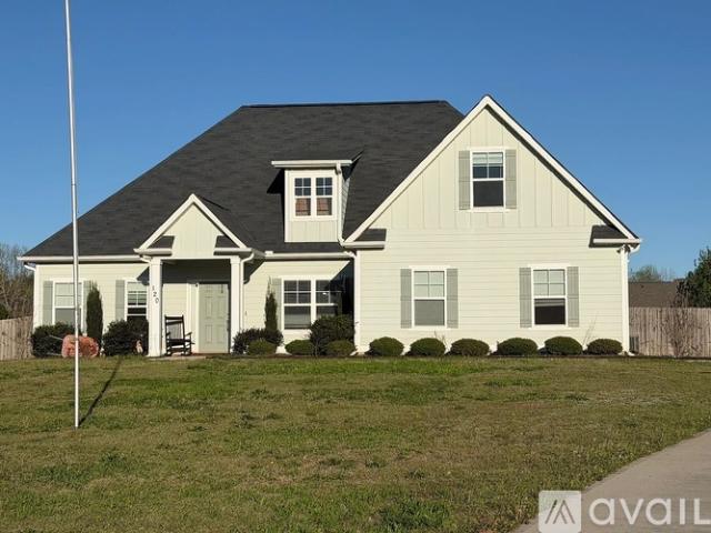 4 BR, 4 BA Apartment 120 Hamilton Lake View Court, LaGrange, GA 30241