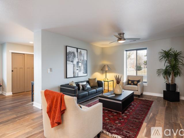 4 BR, 4 BA Apartment 2655 Steele Street, Denver, CO 80205