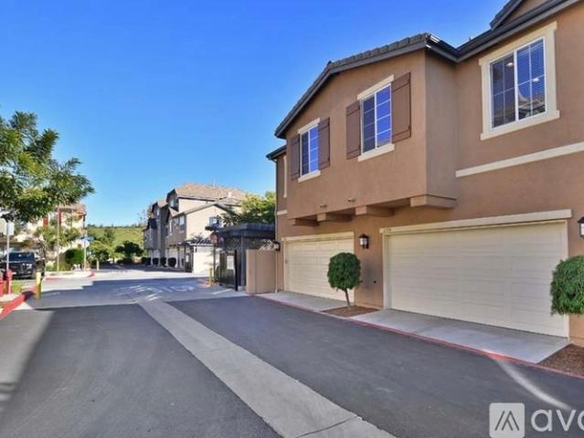 4 BR, 4 BA Apartment 2708 Black Locust Court, Chula Vista, CA 91915