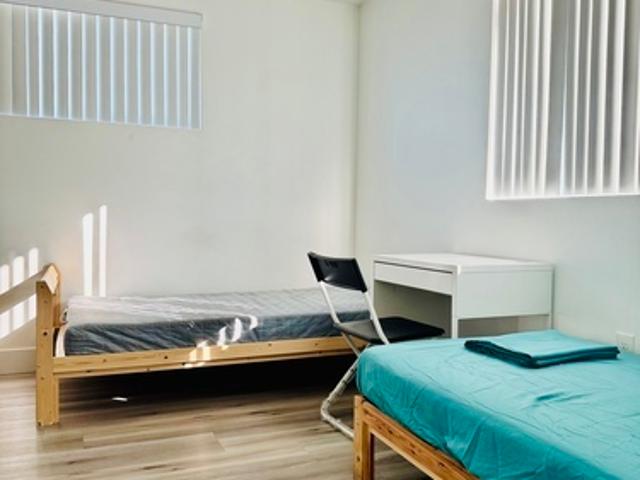 4 BR, 4 BA Apartment 217 E 29th St, Unit 217 and 217 1/2, Los Angeles, CA 90011