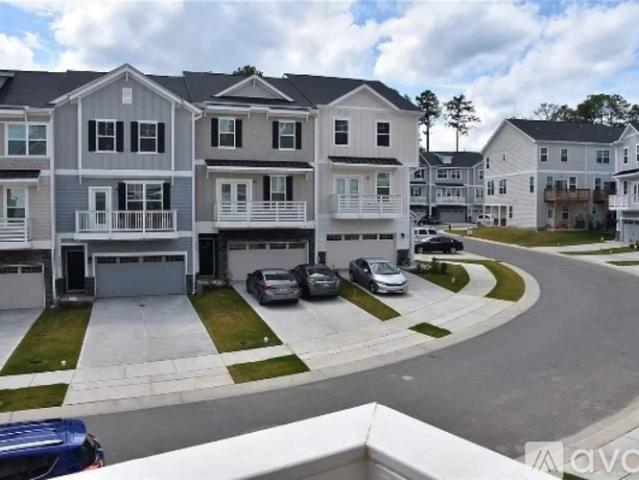 4 BR, 4 BA Apartment 2230 Chattering Lory Lane, Unit 1, Apex, NC 27502