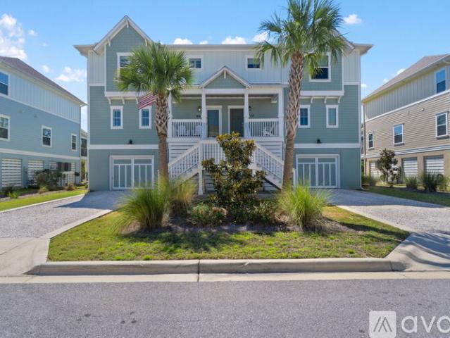 4 BR, 4 BA Apartment 6635 Carlinga Dr, Pensacola, FL 32507