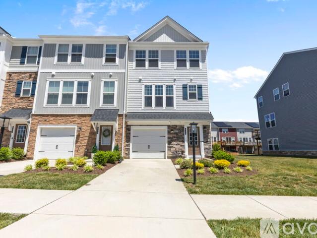 4 BR, 4 BA Apartment 626 Rivanna Hill Road, Unit Retreat at One, Glen Allen, VA 23060