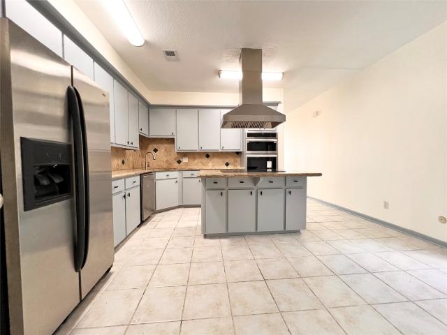 4 BR, 4 BA Apartment 727 Bunker Hill Road, Houston, TX 77024