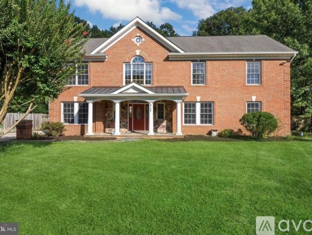 4 BR, 4 BA Apartment 8725 Mc Nair Drive, Unit n/a, Alexandria, VA 22309