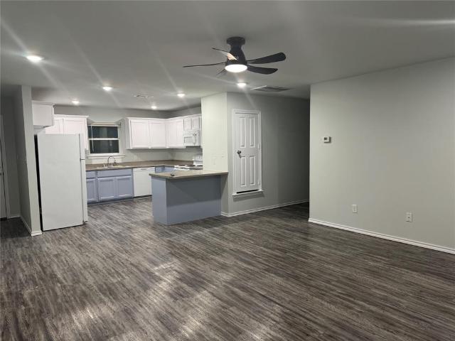 4 BR, 4 BA Apartment 800 Sycamore Street, Commerce, TX 75428