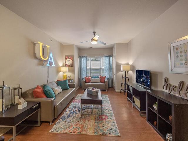 4 BR, 4 BA Apartment 80 East Exchange Street Unit 184 A, Akron, OH 44308