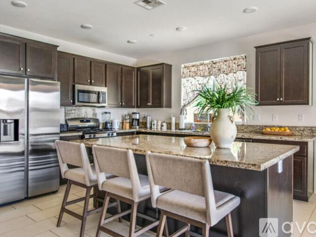 4 BR, 4 BA Apartment 82803 Wordsworth Ct, Indio, CA 92201