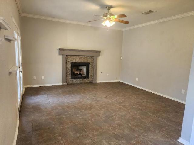4 BR, 4 BA in Country Club Park