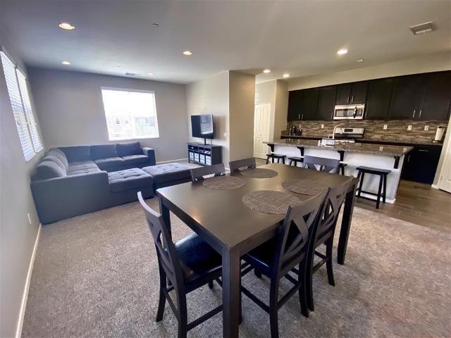 4 BR, 4 BA in Otay Mesa