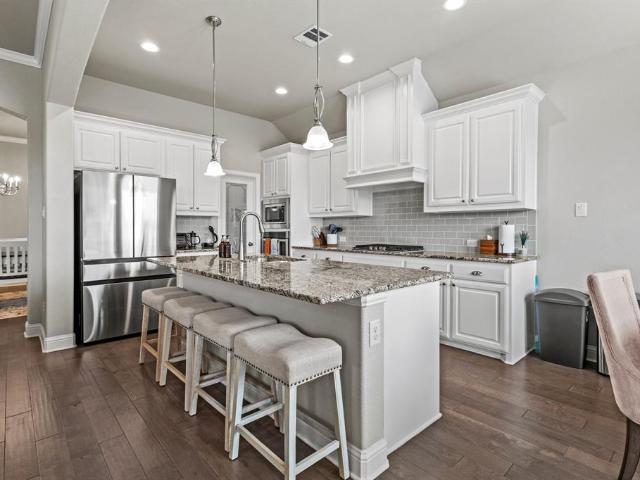 4 BR, 4 BA in Mansfield