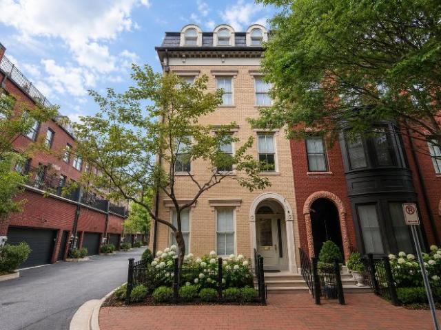 4 Br, 5 bath, Townhouse/Brownstone/RowHouse 12430 Ansin Circle Drive