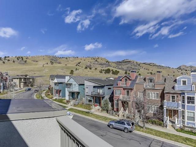 4 Br, 5 bath, Townhouse/Brownstone/RowHouse 440 Laramie Boulevard